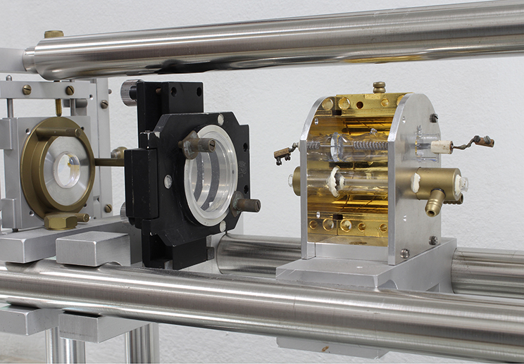 Laser a Neodimio – POLIMI COLLECTIONS